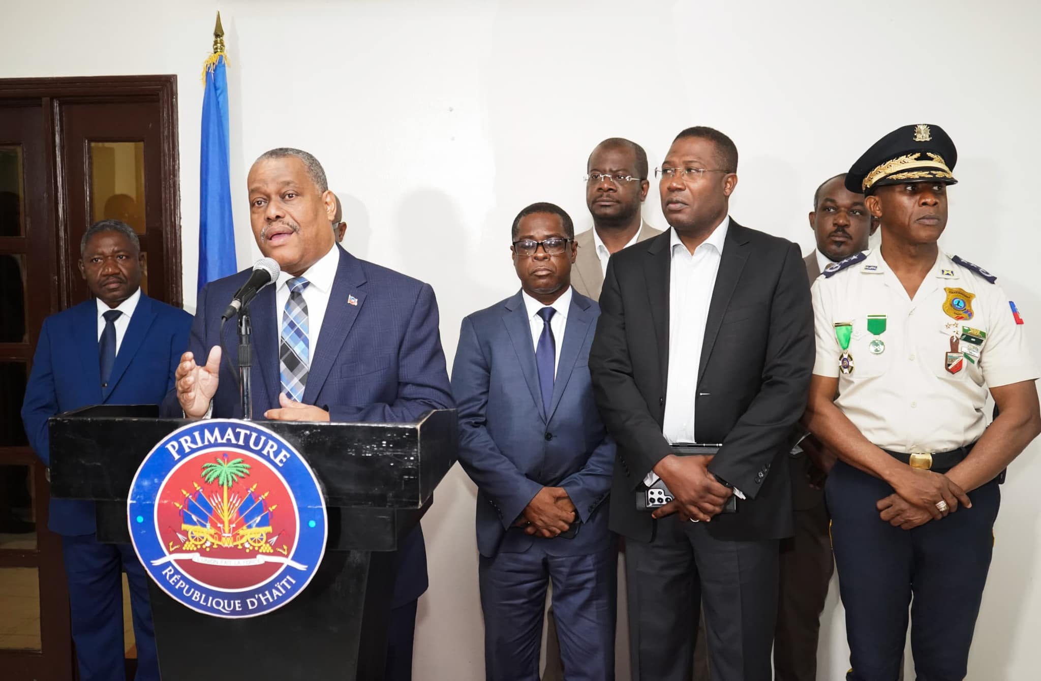 Le Premier ministre Garry Conille présente le bilan de son voyage aux ...